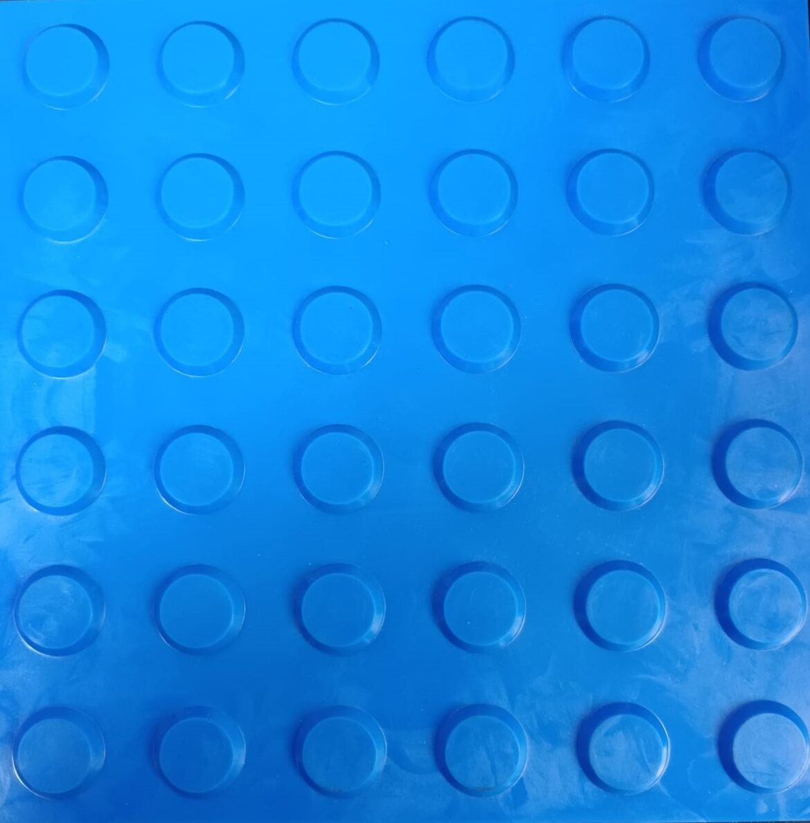 Baldosa Podotactil Azul Pare | Melavinyl